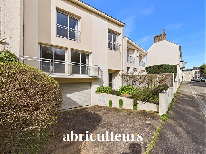 Maison 8 pièces à vendre - Nantes, Monselet