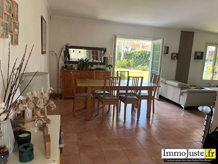 Maison 6 pièces à Auffargis, à vendre