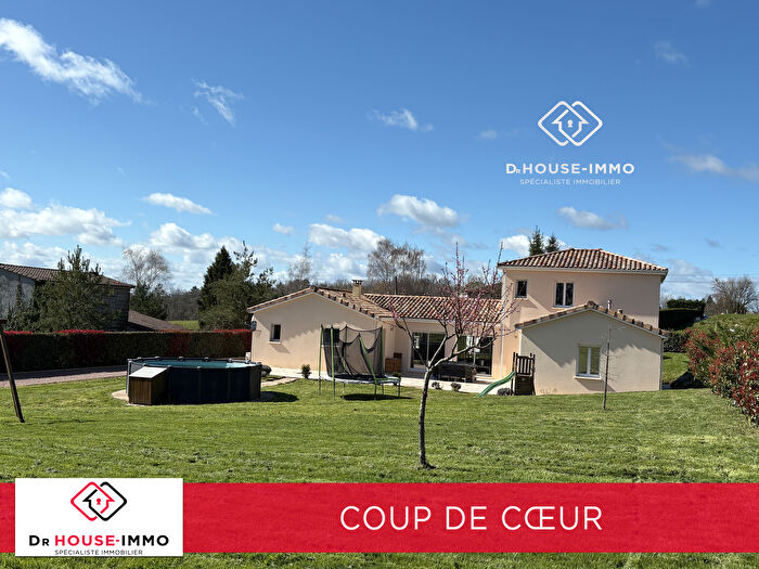 Champagnac-de-Belair : Maison 6 pièces à vendre