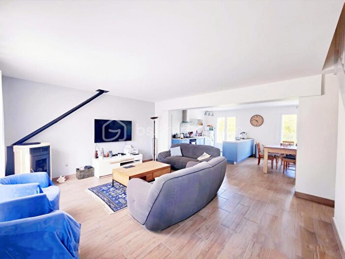 Maison à vendre - Sully-sur-Loire - 6 pièces - 4 chambres