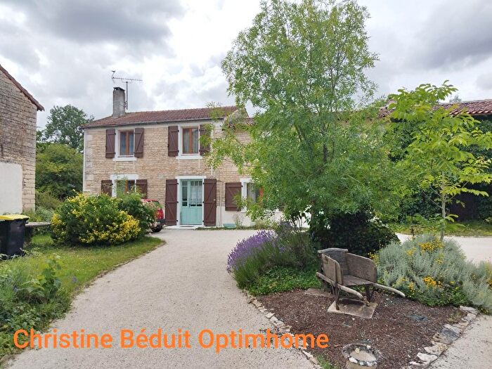 Maison 7 pièces à vendre - Courcôme