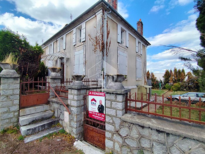 Maison 6 pièces à Nieuil, à vendre