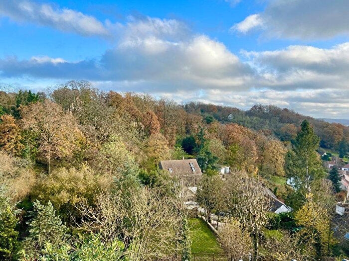 Neauphle-le-Château : Appartement 3 pièces à louer