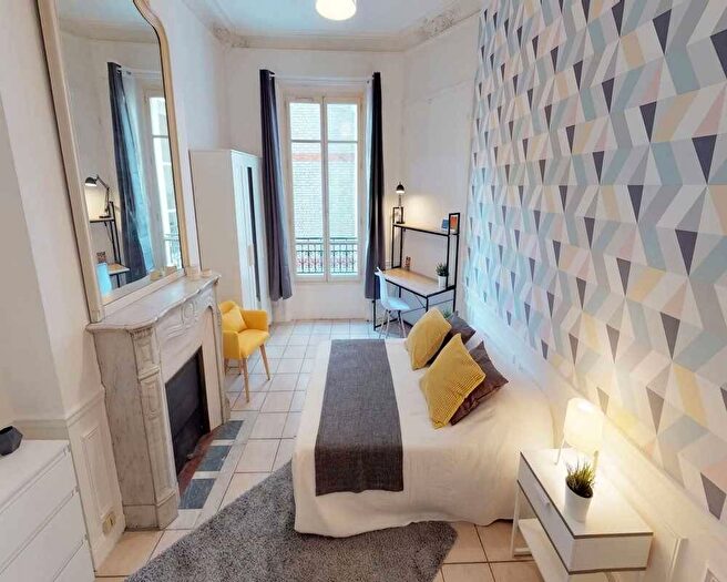 Appartement à louer - Nation-Picpus, Paris ème arrondissement - 4 pièces - 4 chambres