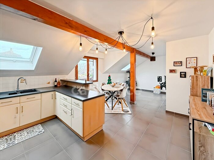 Appartement à vendre - Grilly - 2 pièces - 1 chambre