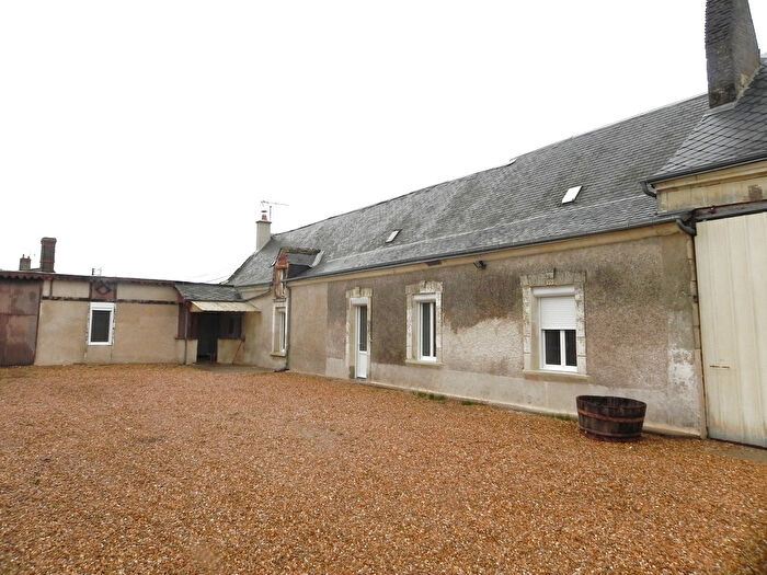 Maison à louer - Restigné - 6 pièces - 3 chambres