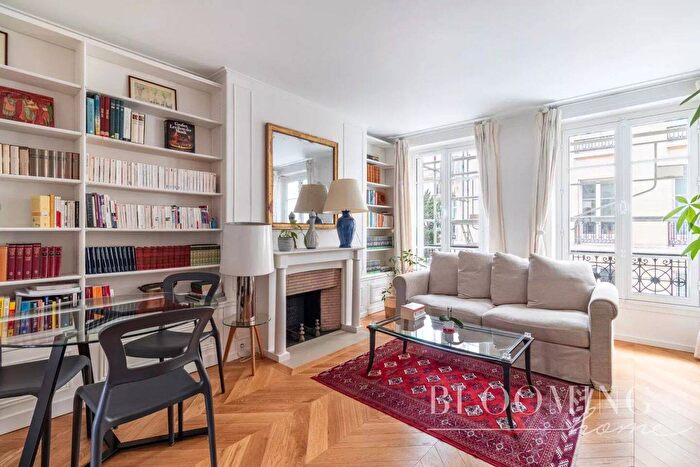 Appartement à louer - Porte Dauphine, Paris ème arrondissement - 2 pièces