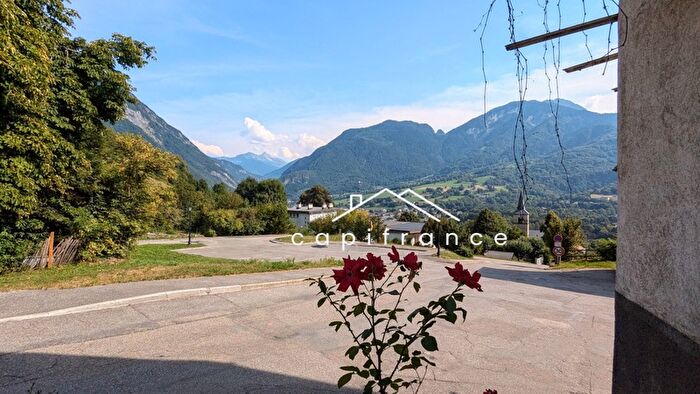 Maison à vendre - Aigueblanche - 8 pièces - 7 chambres