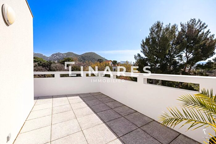 Appartement à vendre - Marseille e , Saint-Tronc - 4 pièces - 3 chambres