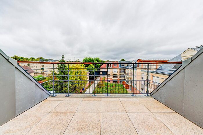 Villiers-sur-Marne, Les Stades - Appartement 5 pièces à louer