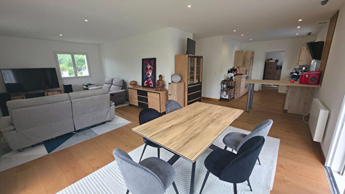 Besné : Maison 7 pièces à vendre