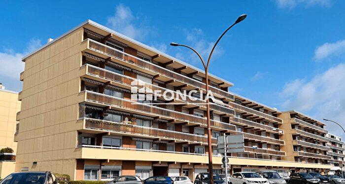 Appartement 4 pièces à Dreux, Centre-ville, à vendre