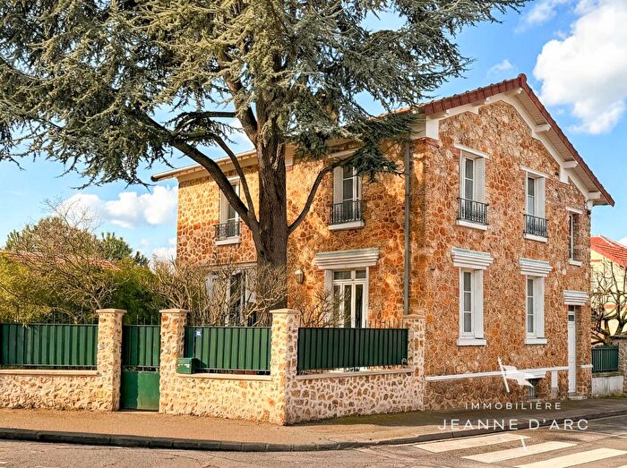 Maison à vendre - Le Chesnay, Glatigny, Rueil - 6 pièces - 4 chambres