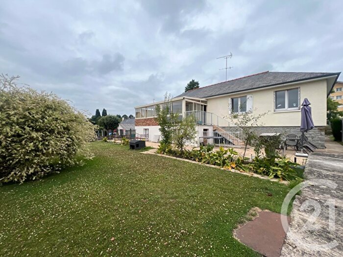 Maison à vendre - Fougères, Forairie, Cotterêts - 7 pièces - 5 chambres