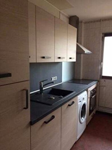 Appartement à louer - Centre Ville, Montceau-les-Mines - 3 pièces - 2 chambres