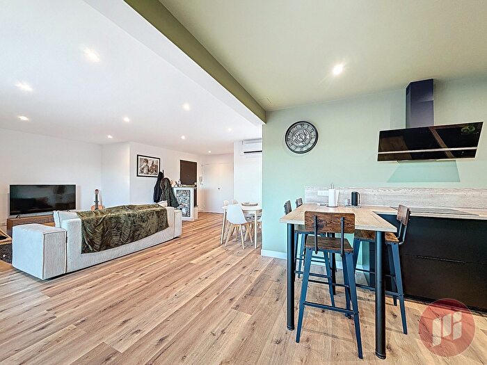 Appartement à vendre - Brive-la-Gaillarde - 3 pièces - 2 chambres