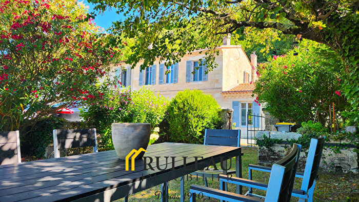 Maison à vendre - Bayon-sur-Gironde - 6 pièces - 4 chambres