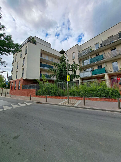 Appartement à louer - La Courneuve, La Tour - 3 pièces - 2 chambres