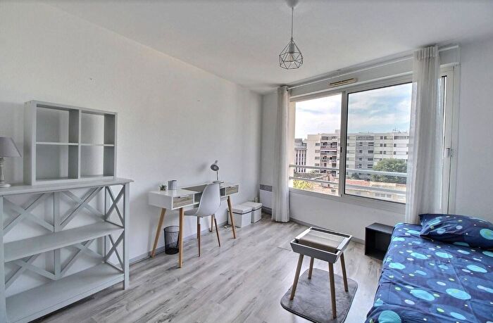 Appartement à louer - Nansouty, Saint Genès, Bordeaux - 1 pièce