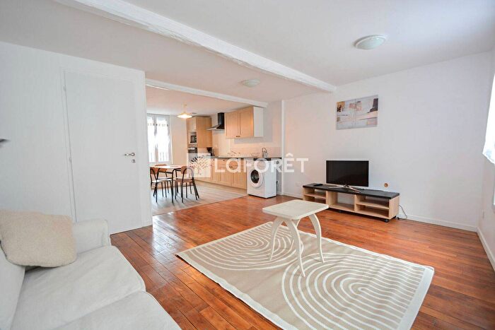 Appartement à louer - Centre Ville, Pithiviers - 3 pièces - 2 chambres