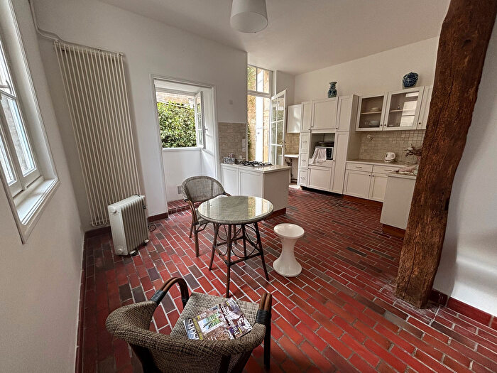 Maison à vendre - Saintes, Centre-ville - 5 pièces - 3 chambres