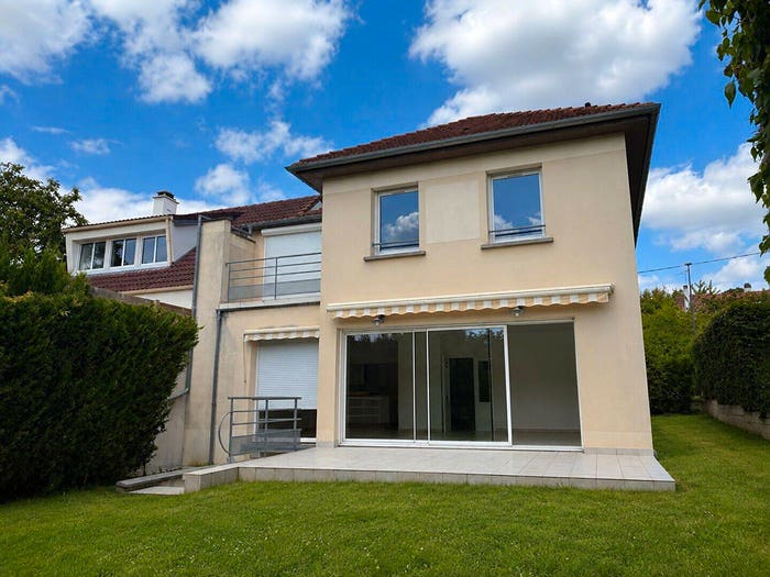 Maison 7 pièces à louer à Plateau-Mont Valérien, Rueil-Malmaison