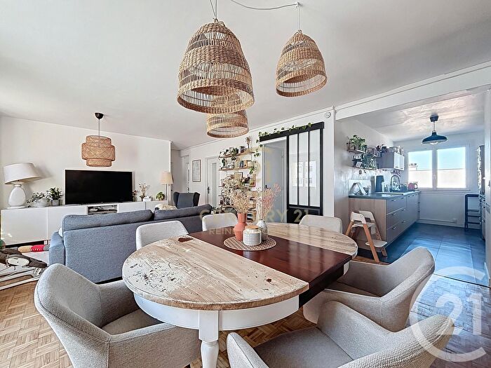 Appartement à vendre - Quartiers Sud-Est, Francisco Ferrer - 4 pièces - 3 chambres