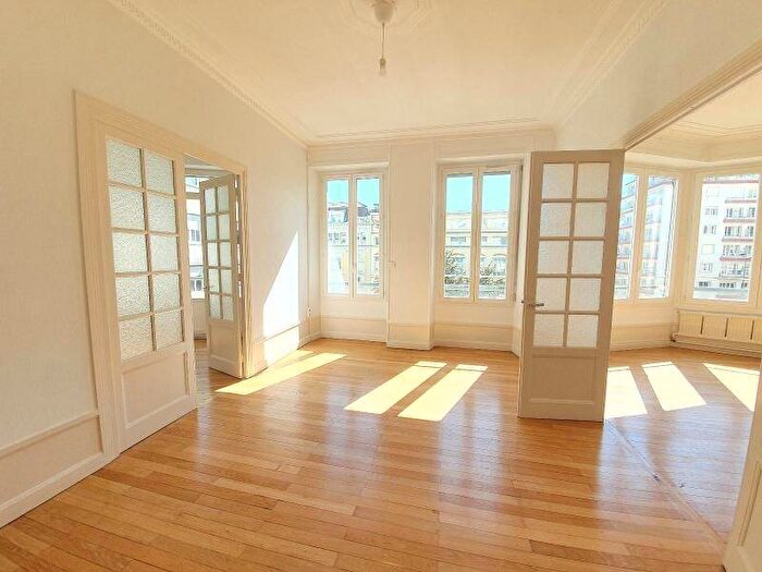 Appartement à louer - Berriat-Ampere, Grenoble - 5 pièces - 3 chambres