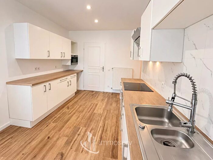 Maisons à vendre et appartements à louer - 3