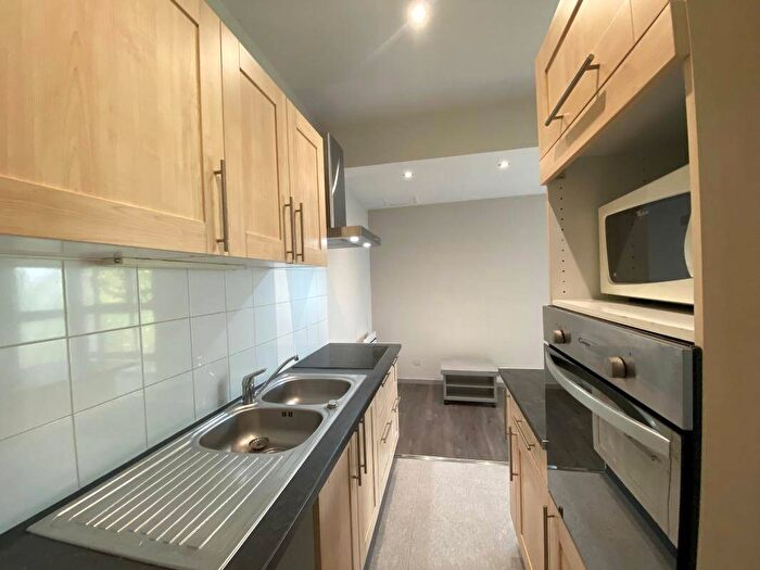 Appartement à louer - Briguiboul, Castres - 2 pièces - 1 chambre