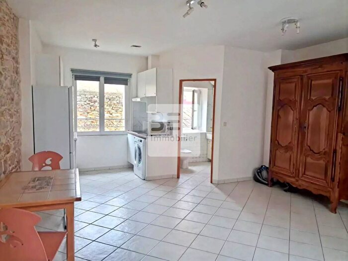 Appartement à louer - Urbain Nord, Bagnols-sur-Cèze - 1 pièce