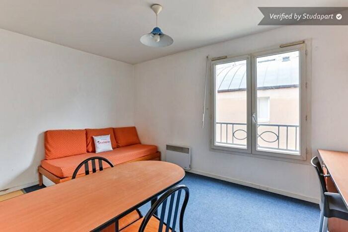 Appartement à louer - Bel-Air Nord, Paris ème arrondissement - 1 pièce