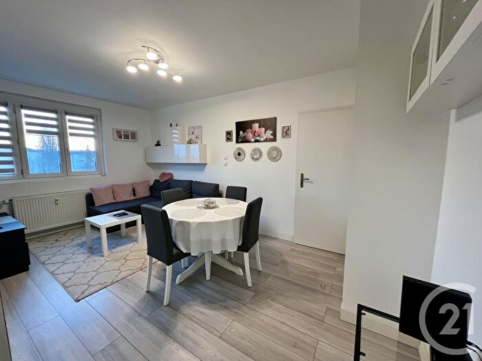 Appartement à louer - Strasbourg, Meinau, Plaine des Bouchers, Hohwarth - 3 pièces - 1 chambre