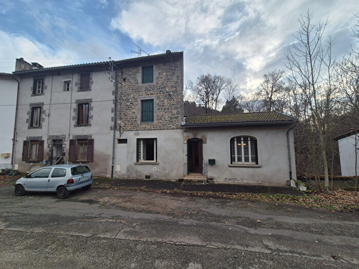 Maison à vendre - La Monnerie-le-Montel - 5 pièces - 3 chambres