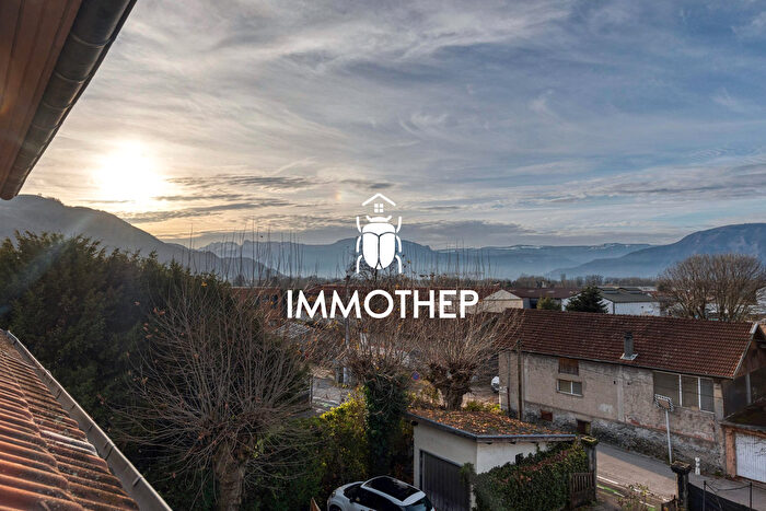 Appartement à vendre - Domène - 3 pièces - 2 chambres