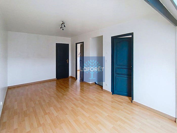 Centre Ville, Nogent-sur-Oise - Maison 3 pièces à louer