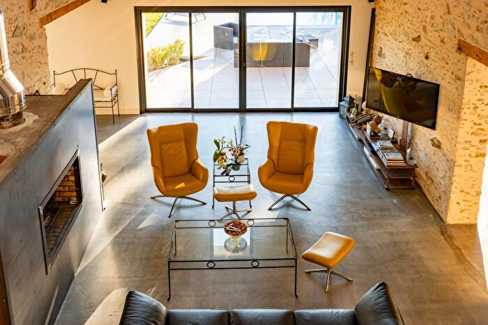 Maison à vendre - Corcoué-sur-Logne - 8 pièces - 5 chambres