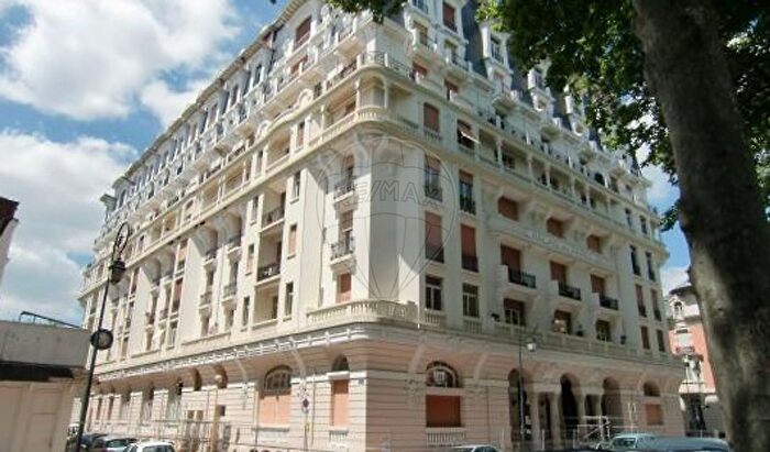 Appartement à vendre - Vichy, Champ Capelet - 5 pièces - 3 chambres