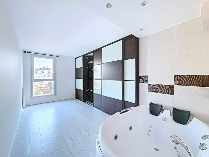 Appartement à vendre - Créteil, Ormetteau, Port - 6 pièces - 5 chambres