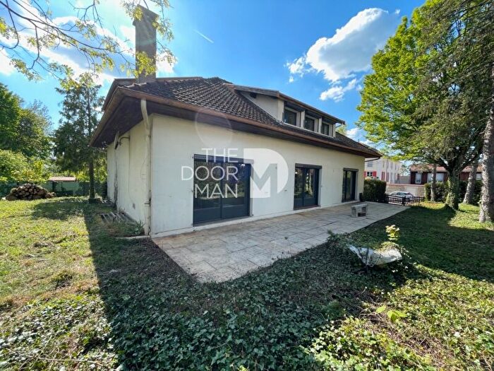 Maison à vendre - Chaumont - 5 pièces - 4 chambres