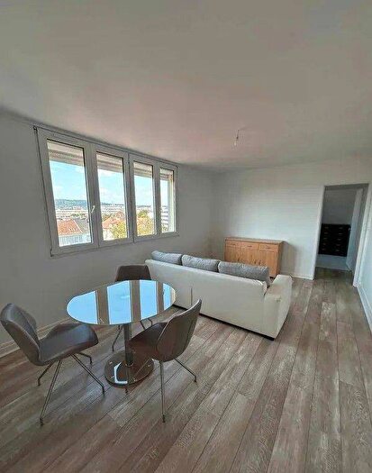 Appartement à louer - Thionville - 2 pièces - 1 chambre