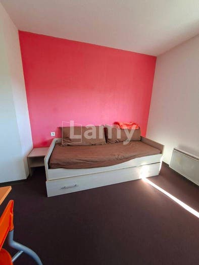 Courtine, Avignon : Appartement 1 pièce à louer