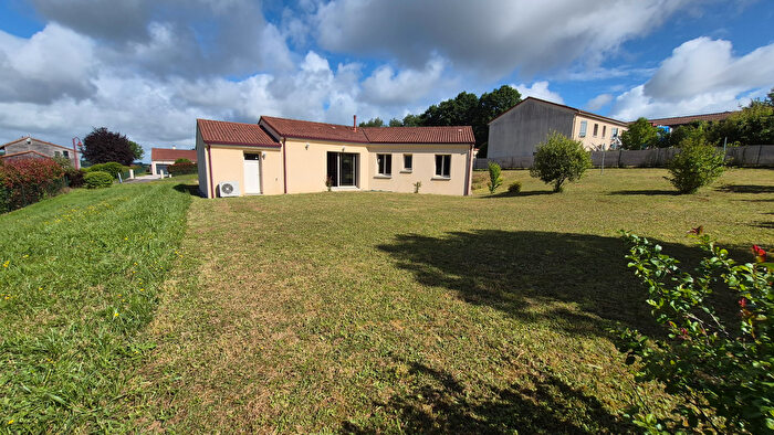 Maison 6 pièces à vendre à Saint-Germain-les-Belles