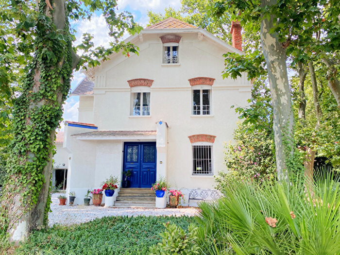 Espira-de-l'Agly : Maison 11 pièces à vendre