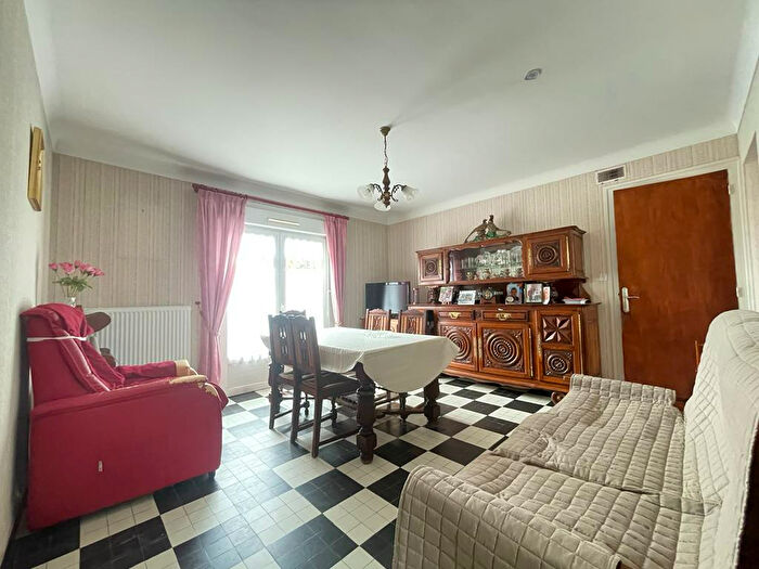 Maison à vendre - Saint-Lyphard - 5 pièces - 3 chambres