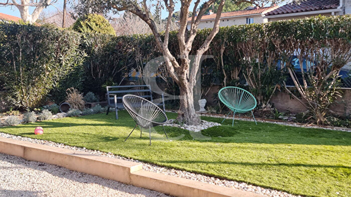 Maison à vendre - Carpentras, Ouest - 5 pièces - 3 chambres