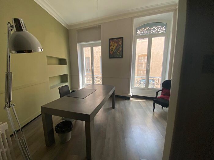 Appartement à vendre - Nîmes, Ecusson, Arènes - 3 pièces - 2 chambres