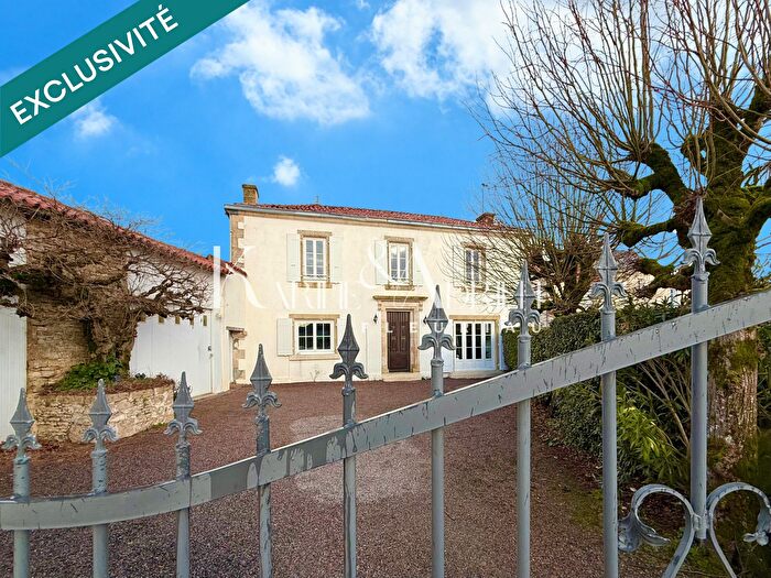 Maison à vendre - Bourneau - 6 pièces - 2 chambres