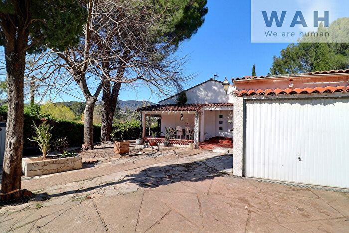 Maison à vendre - Lodève - 5 pièces - 4 chambres