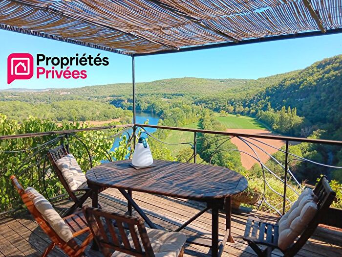 Maison 5 pièces à vendre à Saint-Cirq-Lapopie